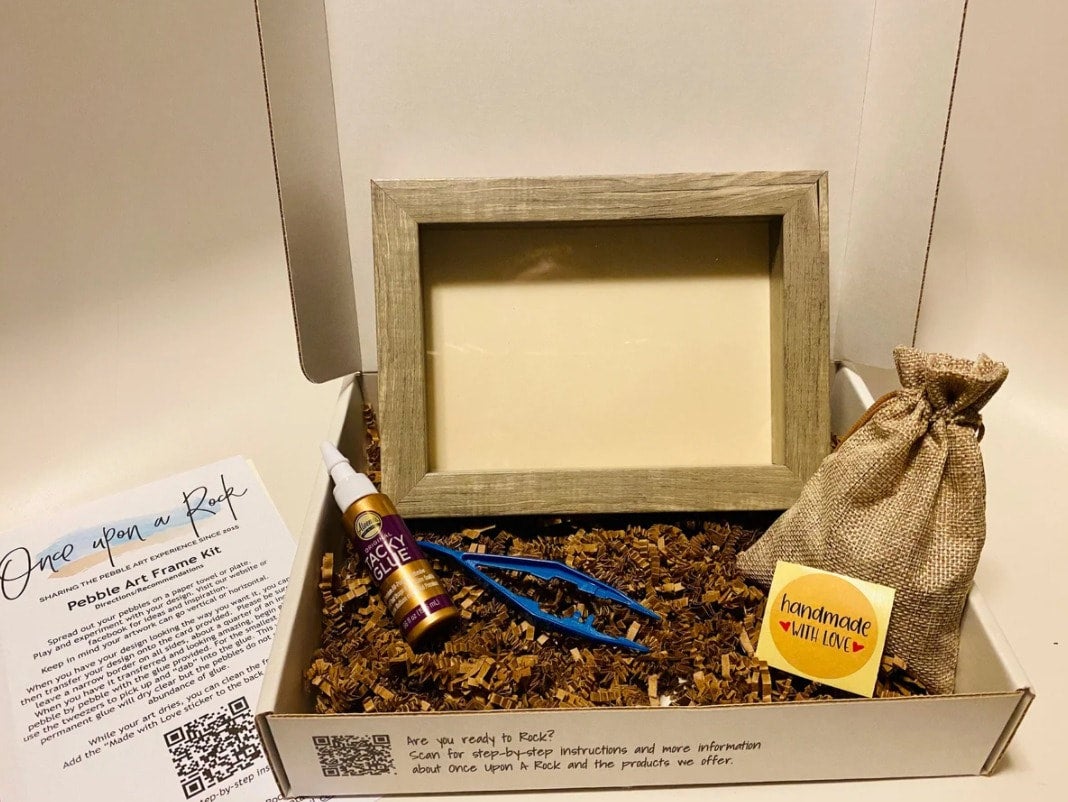 frames for pebble art